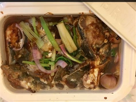 薑蔥魚頭煲食譜做法 伍太飯店的Cook1Cook食譜分享