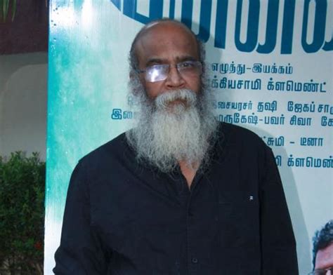சிலுக்கின் தற்கொலைக்கு காரணமாக இருந்த தகாத உறவு பகீர் தகவலை பகிர்ந்த
