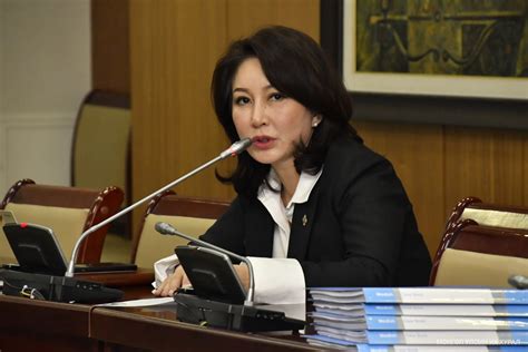 Ёс зүйн хорооны орон тооны бус гишүүнээр Д Дуламсүрэнг томилохыг дэмжлээ