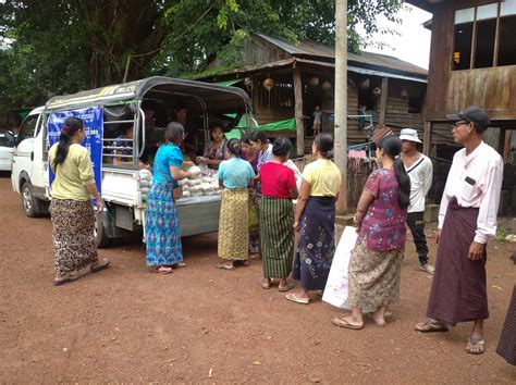 ရွှေကျင်မြို့နယ်၌ ပြည်သူများ ဈေးနှုန်းချိုသာစွာ ဝယ်ယူစားသုံးနိုင်ရန်အတွက် ဆန် ၁ ပြည် ၁၆၀၀ ကျပ