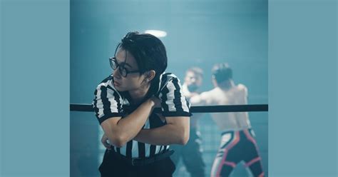 Foon ขึ้นสังเวียนมวยปล้ำ ในเอ็มวีใหม่ Ready เสพย์สากล