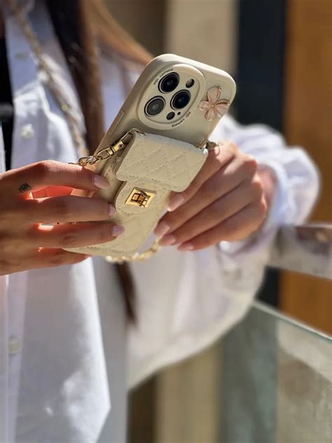 فروش عمده قاب و لوازم جانبی موبایل