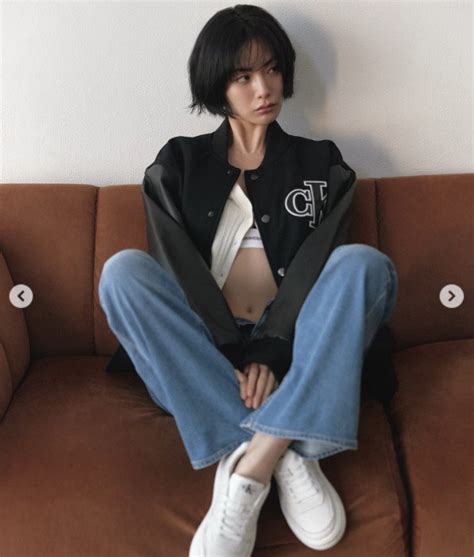 나나 브라톱 드러낸 과감 패션…섹시미 빛난 미모 [n샷] 파이낸셜뉴스