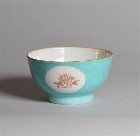 清乾隆 松石釉开窗矾红彩描金花卉纹杯六 英国vanda博物馆藏 古玩图集网