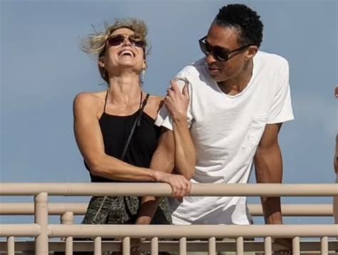 How Tj Holmes And Amy Robach Could Lose Their Gma Jobs Because Of Their Office Affair Page 5