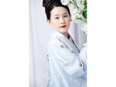 花仙满枝绣球当雪赏 杨淇羽 站酷ZCOOL