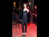 The Lily Collins Style Clean And Interesting Golden Globes