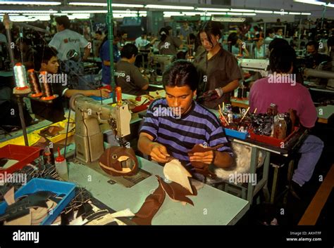 Mexicans Mexican Men Mexican Women Employees At Work Workers