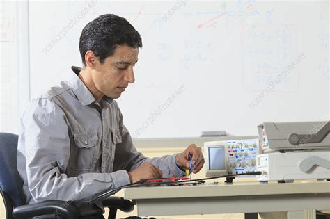 Babe During Electronics Lab Experiment Stock Image F012 4903 Science Photo Library
