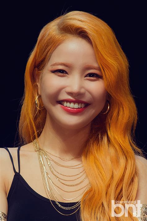 [bnt포토] 마마무 솔라 큰 입만큼 시원시원한 미소 Bnt뉴스