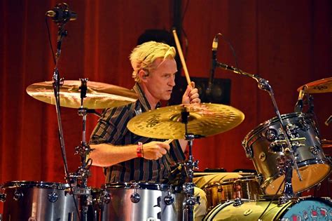 Who Is Josh Freese All You Need To Know About Foo Fighters New Drummer