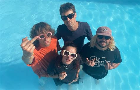 Sex Shop Mushrooms God Doesnt Exist Premier Album Dun Groupe Grunge Parisien Benzine