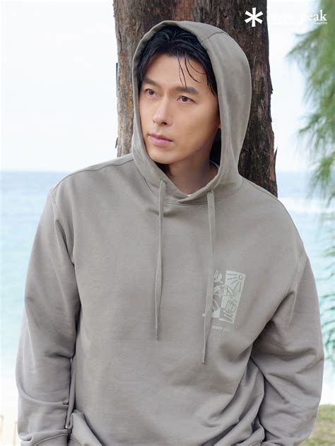 현빈 ♥ 손예진 녹이고 강추위도 녹일 로맨틱 미소 [화보]