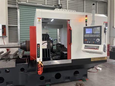 CNG Cylinder CNC Threading Machine CNG Threaded Screw Machine And Threaded Screw Machine