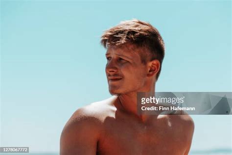 Bad Sun Tan Photos And Premium High Res Pictures Getty Images