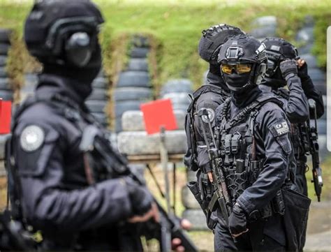 18 Uksf Signal Regiment R Specopsarchive