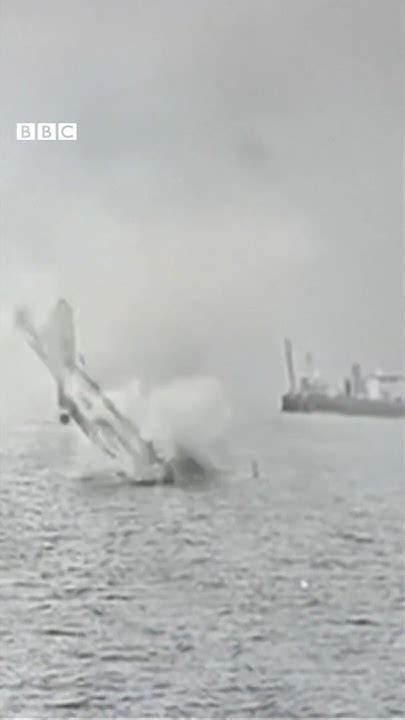 အမေရိကန် တိုက်လေယာဥ် ပင်လယ်ထဲပျက်ကျ Bbc News မြန်မာ Youtube