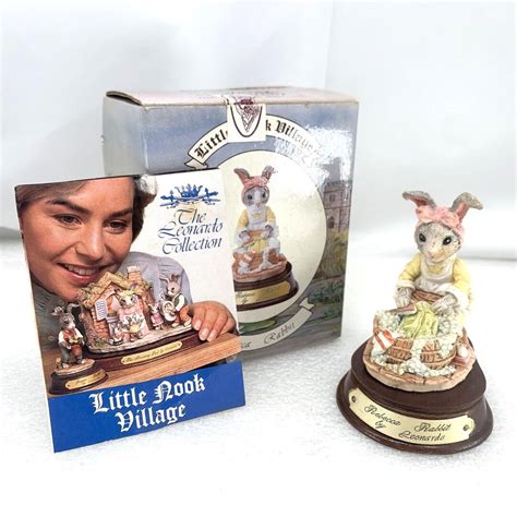 1989 The Leonardo Collection Little Nook Village Rebecca Rabbit