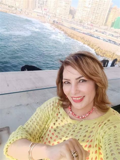 بتتكسفي من اي