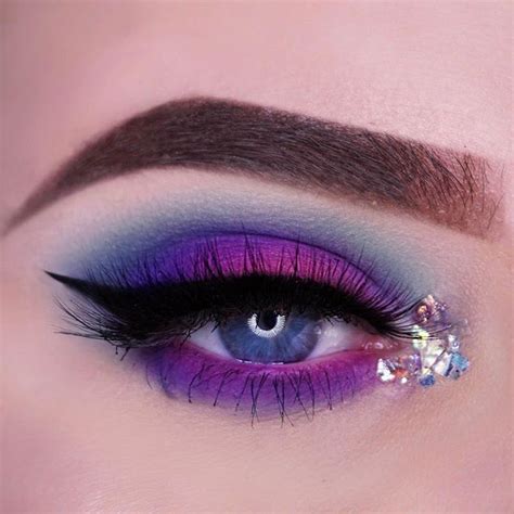 30 Hottest Eye Makeup Looks 2025 Styles Weekly