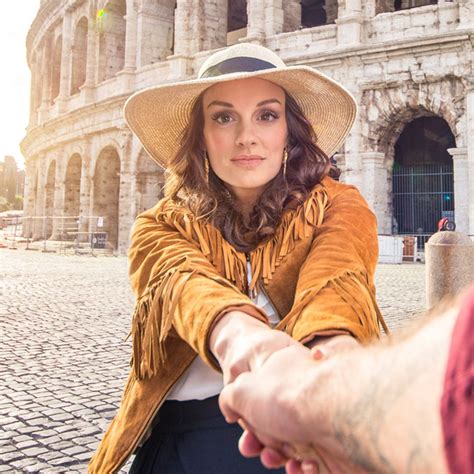 Britnee Kinard Fora Travel