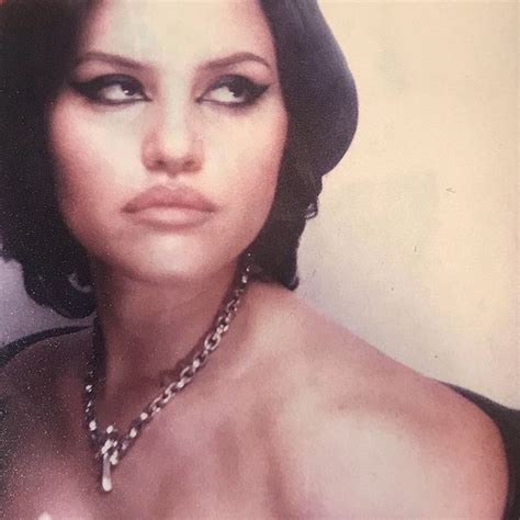 Gabbriette Bechtel Peruca De Cabelo Looks Maquiagem