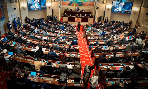 Inicia Debate Del Proyecto Que Permitiría A Congresistas Cambiar De