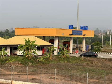 မြ၀တီမြို့စောင့်တပ် ခလရ ၂၇၅ တပ်က အမှတ် ၂ ချစ်ကြည်ရေးတံတားဘက်သို့ စွန့်ခ