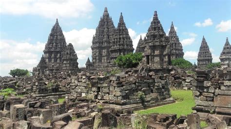 Group Tour Sumatra Java Bali