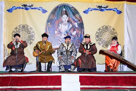 Төрийн албан хаагчдын дунд урлагын наадам зохион байгуулагдаж байна