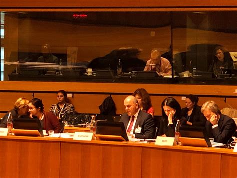 Министърът Министерство на труда и социалната политика