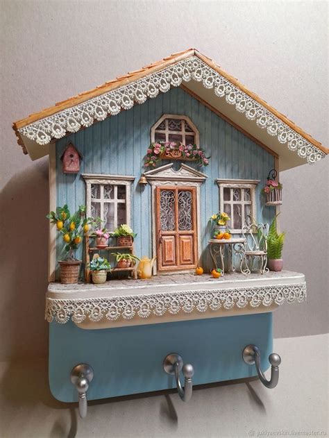 Ключница настенная с подсветкой в интернет магазине Ярмарка Мастеров по цене 8900 ₽ Nlo3oru