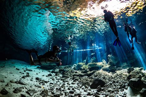 How To Enjoy Scuba Diving In Cancún Mexico Enter The Caves
