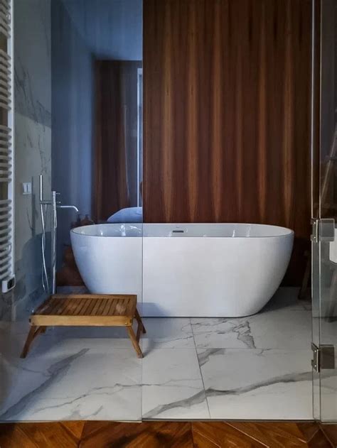 Шпонированные стеновые панели на заказ Купить стеновые панели из шпона в Москве