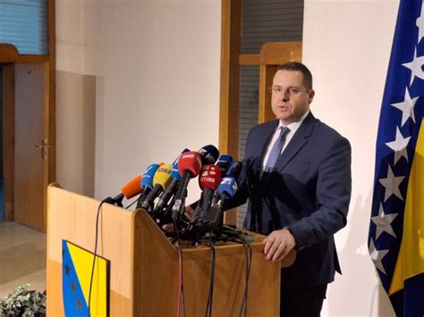 Ковачевић Клуб Бошњака срушио кворум и поново блокирао Дом народа ВИДЕО