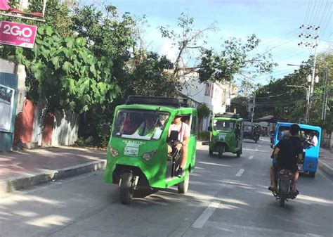 More Boracay Tourists But Not Enough E Trikes