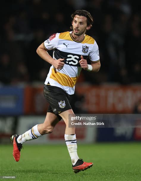 Ethan Chislett Of Port Vale During The Emirates Fa Cup First Round News Photo Getty Images