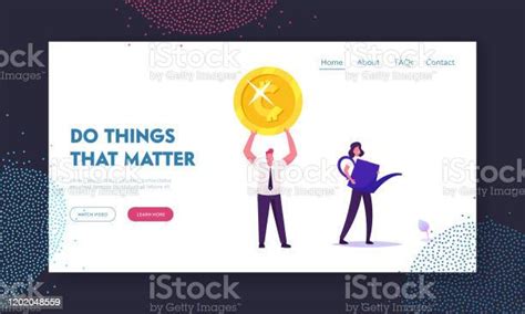 주주 성장 금융 재산 이익 웹 사이트 방문 페이지 새싹 식물을 급수 하는 사업가 머리 웹 페이지 배너 위에 거 대 한 황금 동전을 들고 사업가 만화 플랫 벡터 일러스트