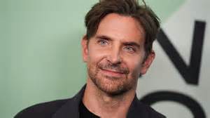 Bradley Coopers Divorce Comedy Debuts In New York Where He Raves