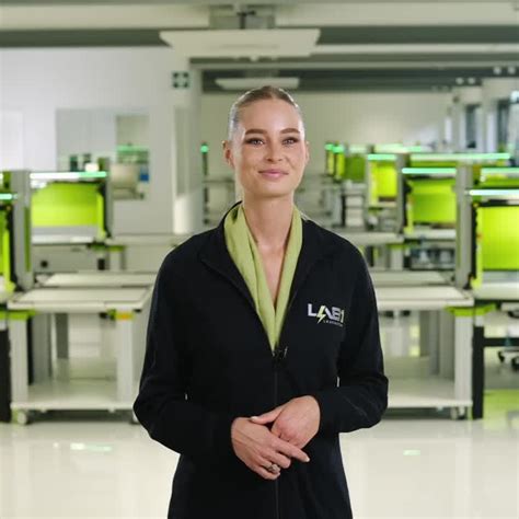 Ursula Herrmann On Linkedin Discover Hidden Defects Dive Into Sem And