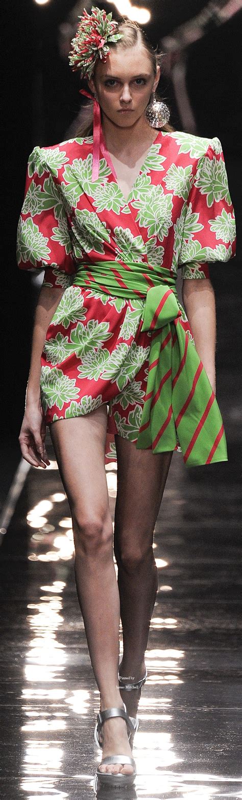 Viva Vox Collection Russia Spring 2016 | Disenos de unas