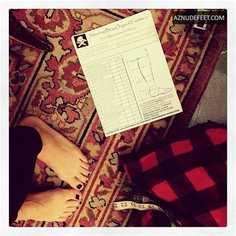 Ericka Hunter Feet Aznudefeet