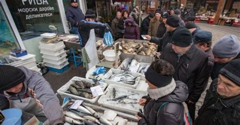 БАБХ със засилени проверки на пазарите преди Никулден