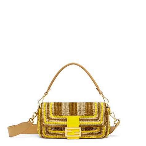 فندي تُدخل الرافيا عالمها الخاص