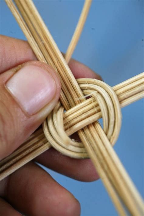 How To Weave A Basket With Wood At Claire Robert Blog