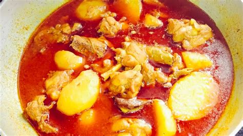 আলু দিয়ে মুরগির লাল লাল পাতলা ঝোল রবিবারের স্পেশাল Aloo Diye Chicken Jhol Recipe Youtube