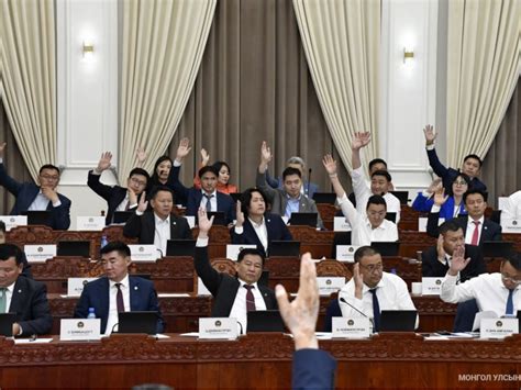 УИХ ын гишүүн Г Тэмүүлэн Ж Бат Эрдэнэ Ц Даваасүрэн Д Цогтбаатар нарыг Байнгын хорооны даргад