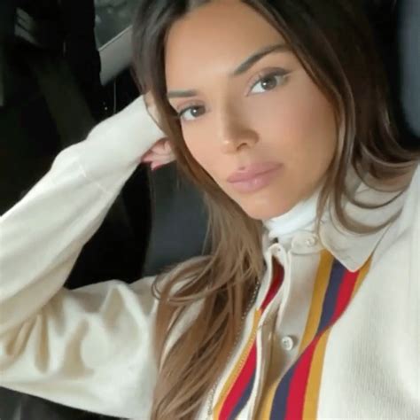 Kendall Jenner Heats Up Instagram With Cheeky Bikini Photo