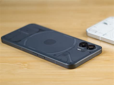 Обзор смартфона Nothing Phone (2) - notebookcheck-ru.com Обзоры