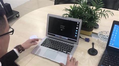 手把手教您 方便快捷得将笔记本电脑信号无线投屏到电视上显示 科技视频 搜狐视频